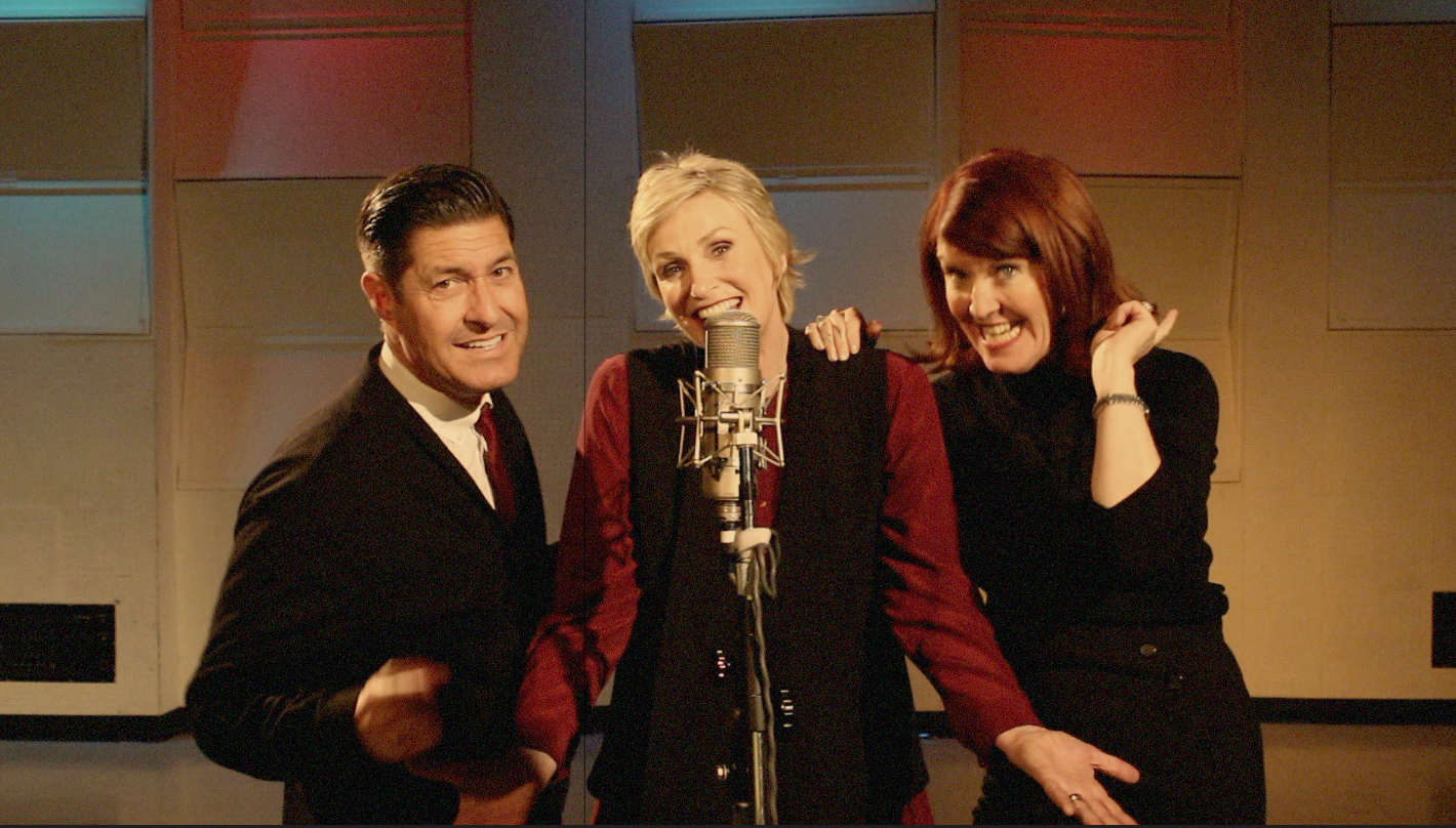 Laugh, Sing, and Swing with 'Jane Lynch's Swingin' Little Christmas' at ...